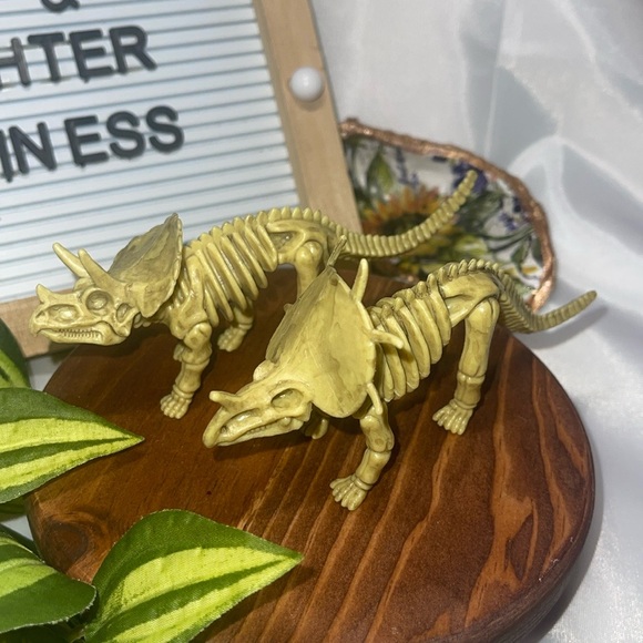 unbranded | Toys | Unbranded Triceratops 575 Long Plastic Dinosaur ...